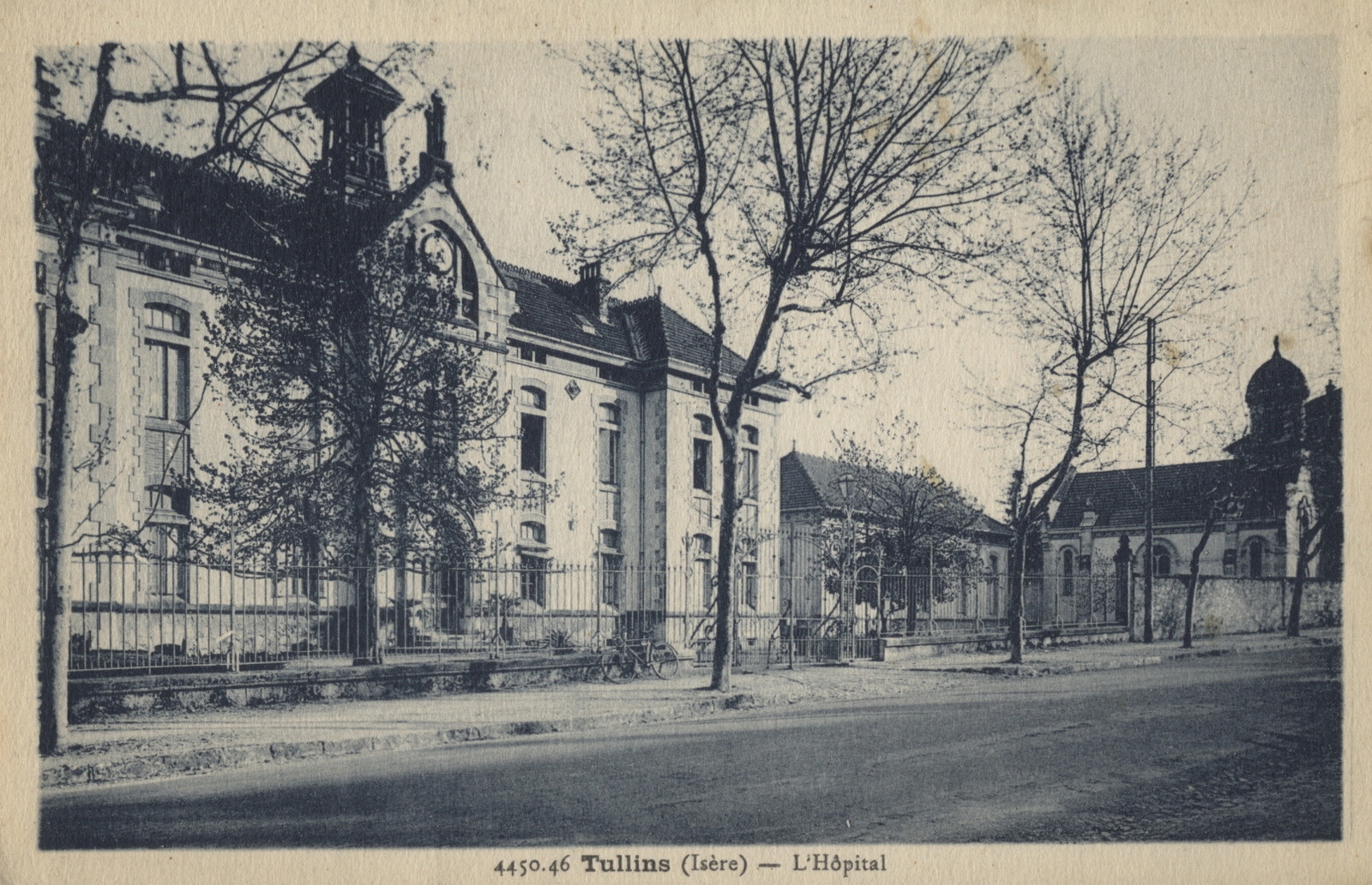 Photos et carte postales anciennes de Tullins - Mairie de Tullins et sa ...