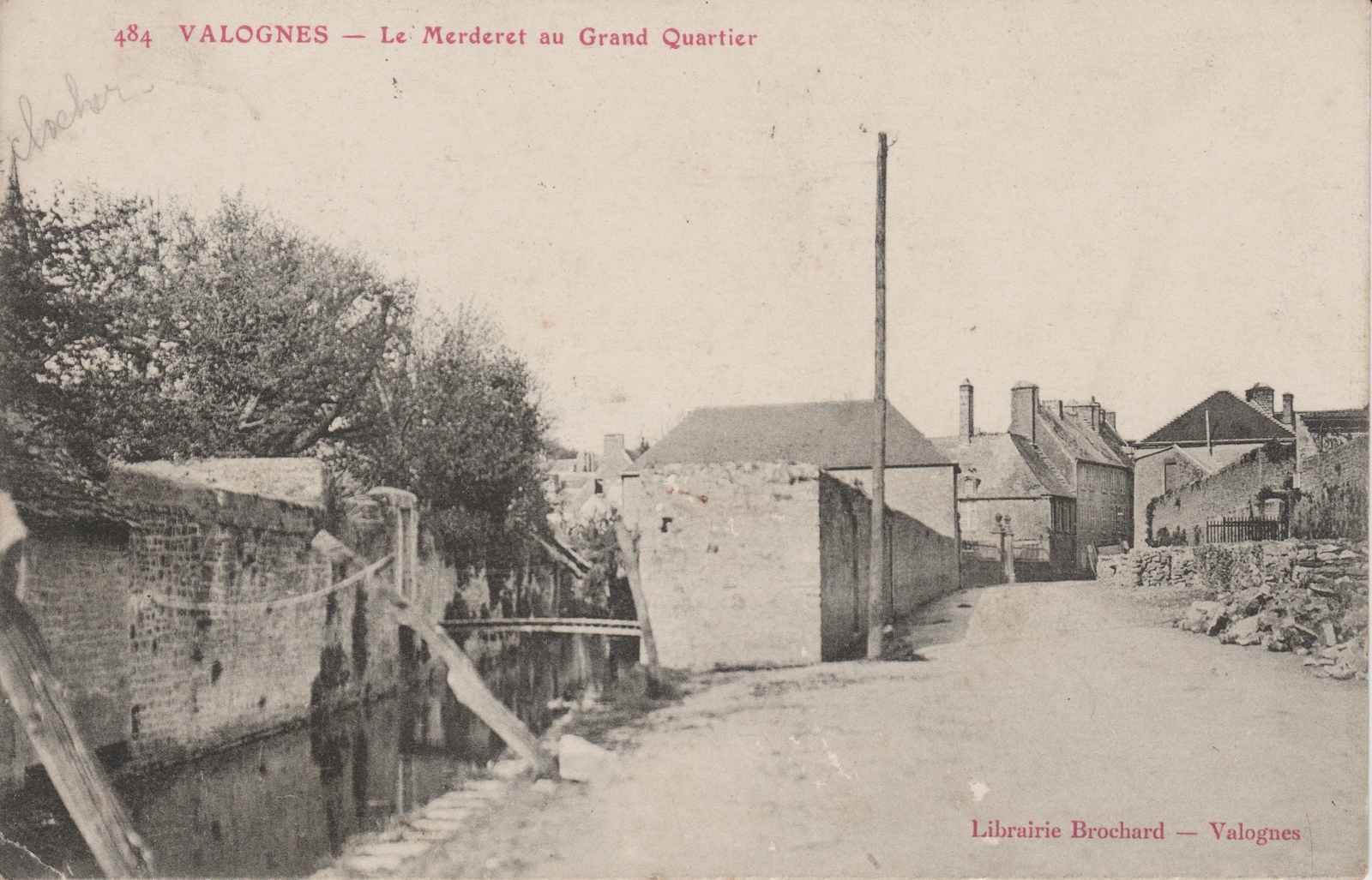 Photos et carte postales anciennes de Valognes - Mairie de Valognes et ...