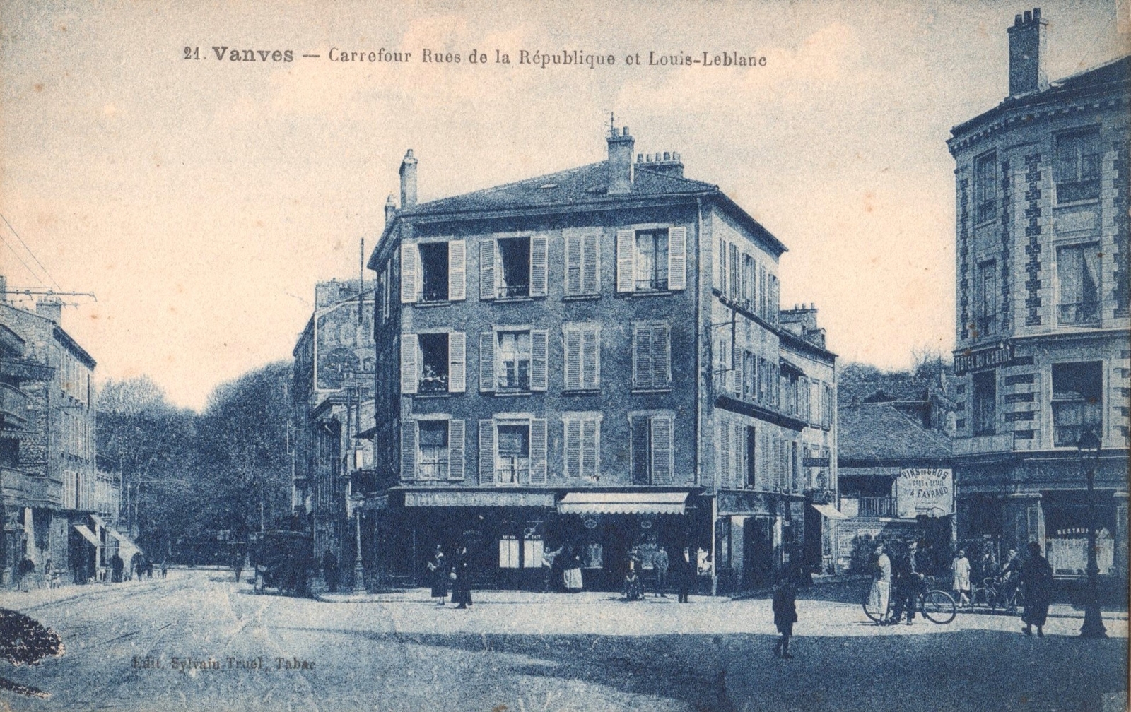 Photos et carte postales anciennes de Vanves - Mairie de Vanves et sa ville