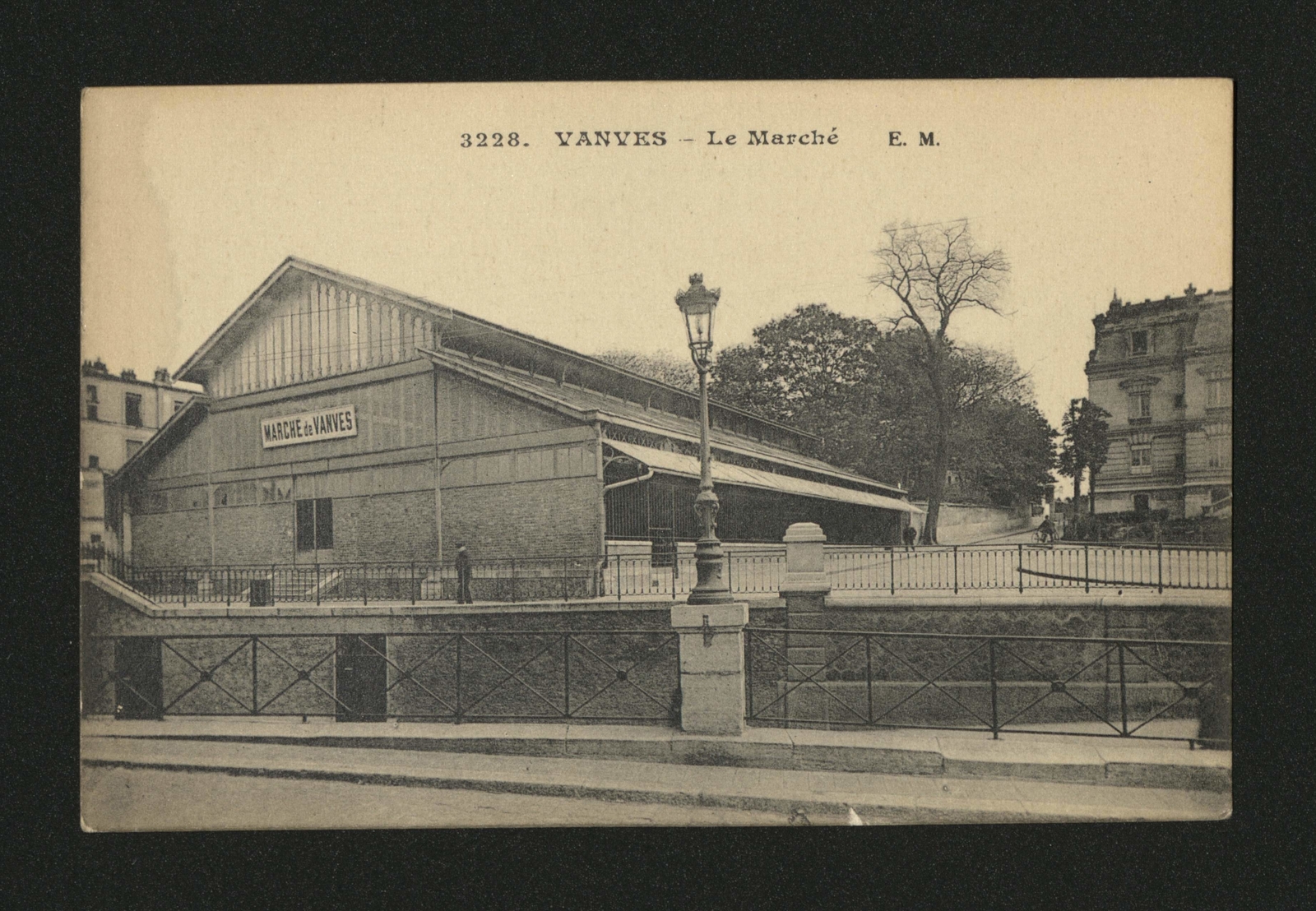 Photos et carte postales anciennes de Vanves - Mairie de Vanves et sa ville