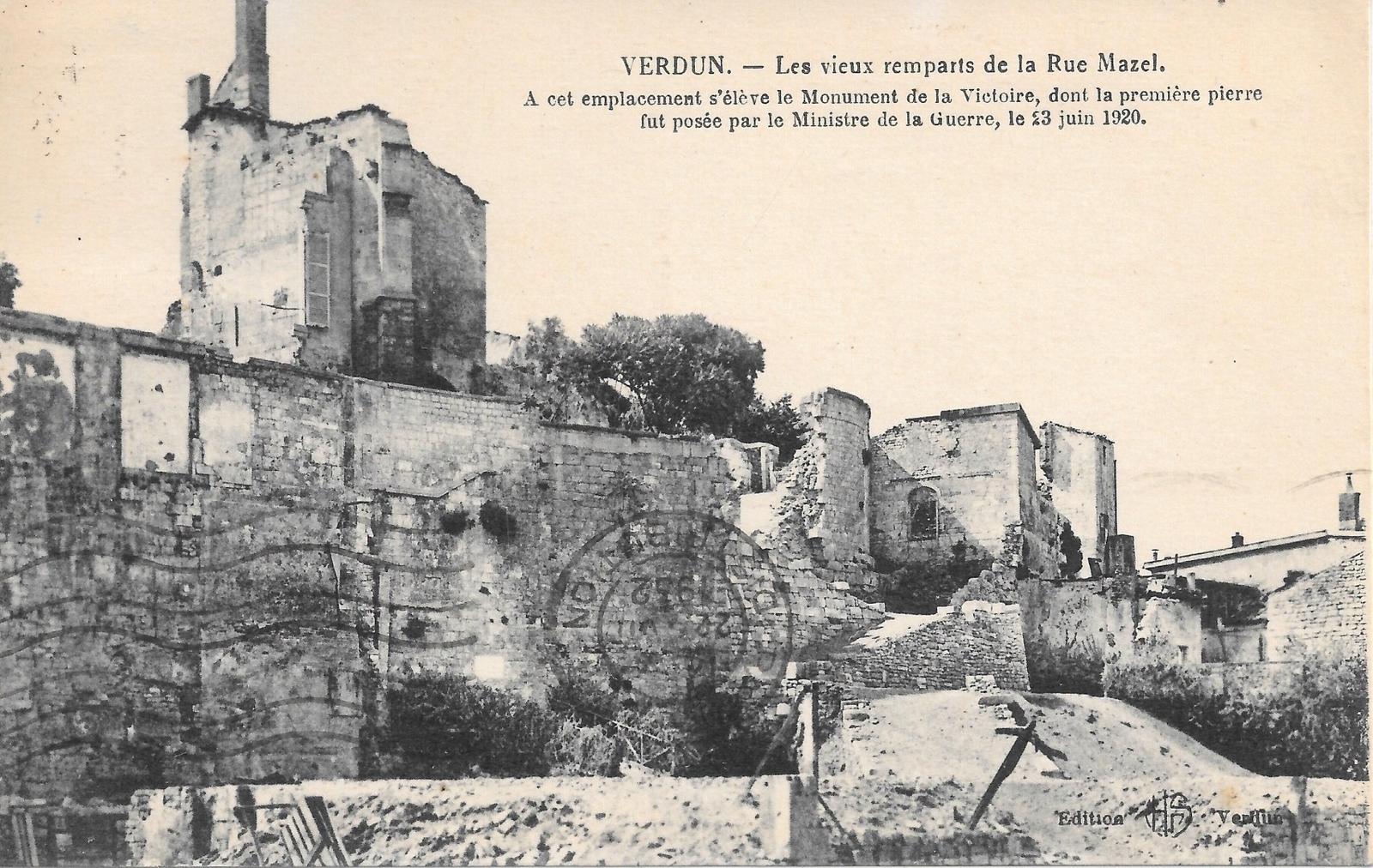 Photos et carte postales anciennes de Verdun - Mairie de Verdun et sa ...