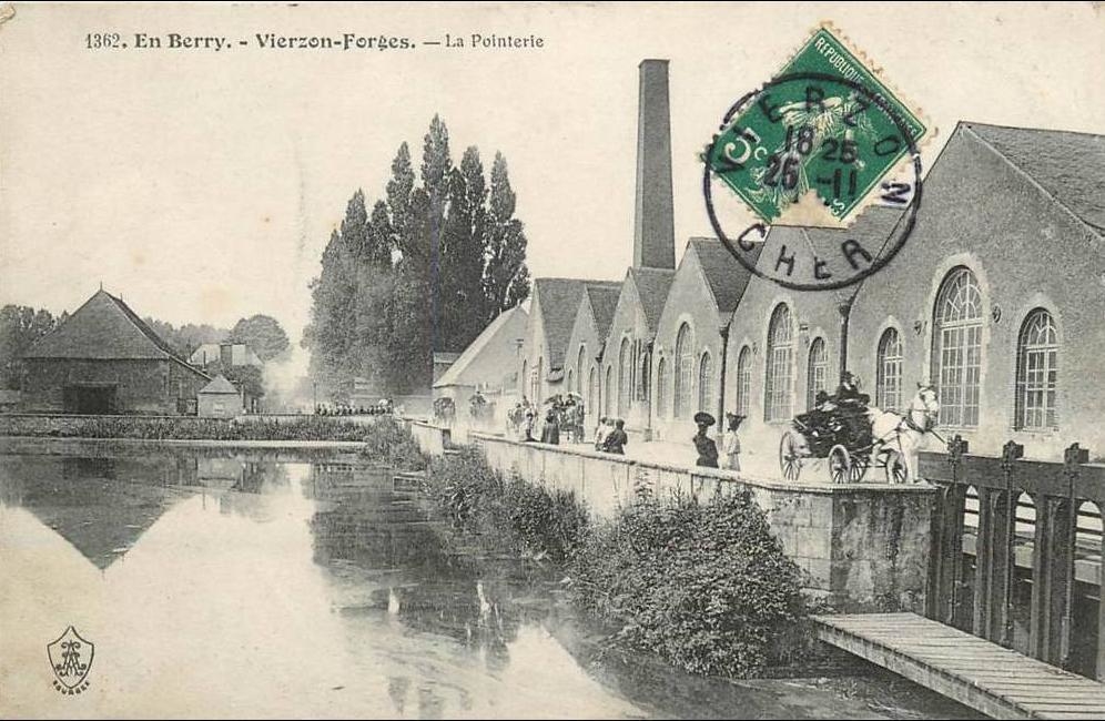 Photos et carte postales anciennes de Vierzon - Mairie de Vierzon et sa ...