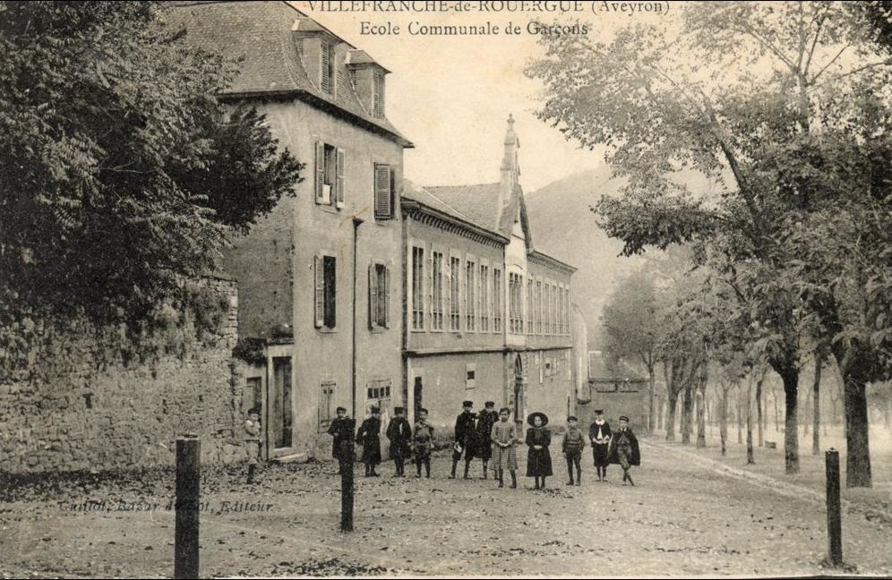 Photos et carte postales anciennes de Villefranche-de-Rouergue - Mairie ...