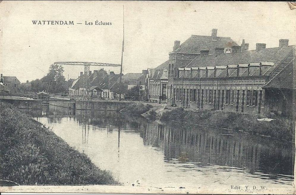 Watten, la Mairie de Watten et sa commune (59143)